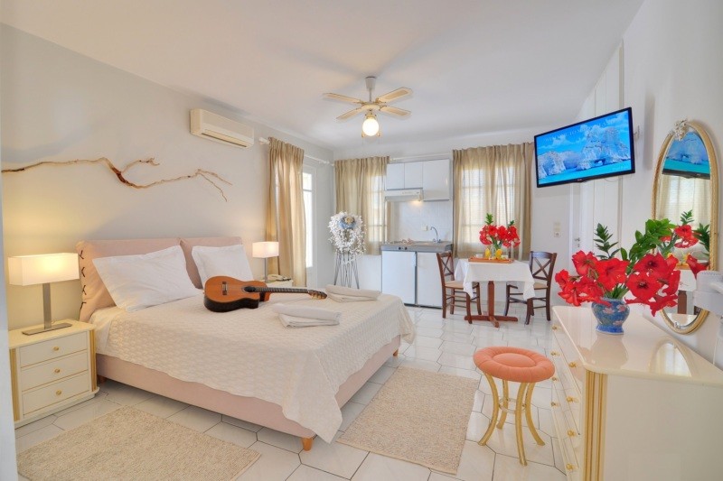 Hotel Rigas, Adamas, Milos